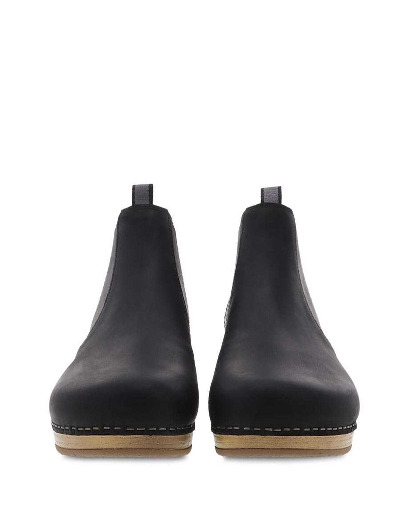 Becka Oiled Pull Up Boot in Black – Tenni Moc's Shoe Store